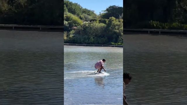 Скимбординг в городе (Skimboarding)