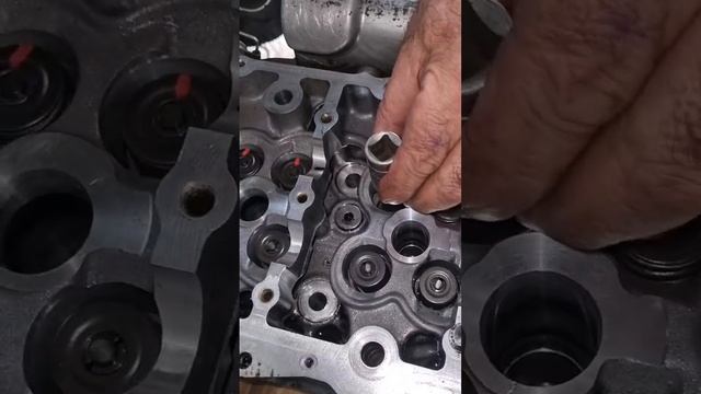 Как заменить маслосъёмные колпачки своими руками? 2KD Toyota.