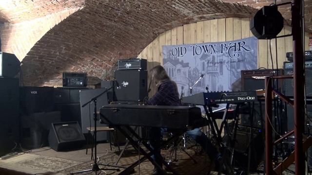 Слава Иванов и группа VIVR . Клуб Old Town
