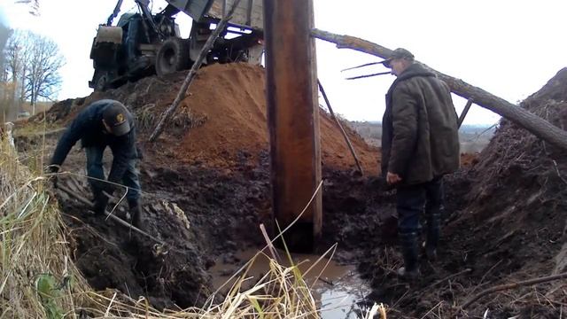 Удачная установка трубы на водоем 2 день