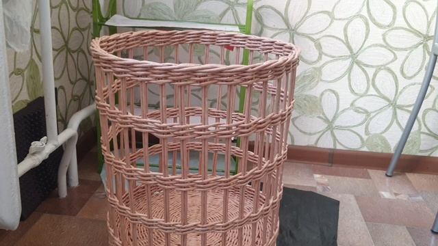 Сплела корзину для белья ?