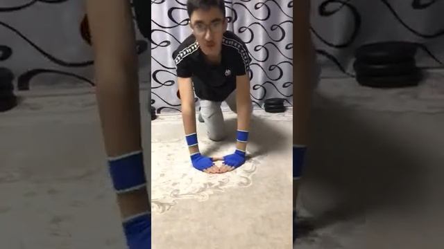 Накачать бицепс без гантель