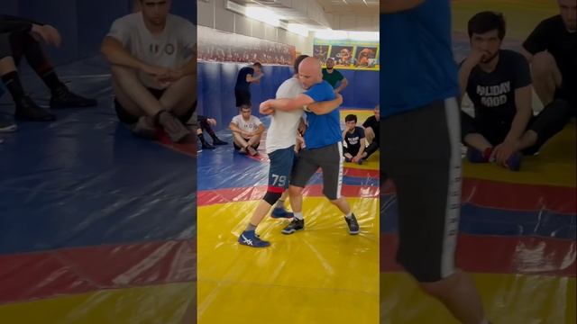 Бедро бросок. Шамиль Османов #freestylewrestling #wrestling #wresttime #борьба #вольнаяборьба #спор