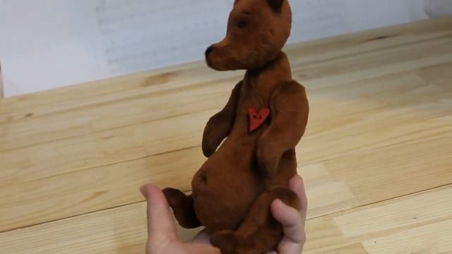 Авторская интерьерная игрушка ручной работы Мишка Тедди с сердечком.