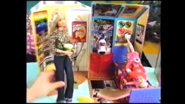 Generation Girl My Room (Nichelle, Mari, Lara) Dolls Commercial (2001 v2)