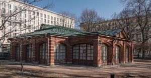 Экскурсия в  Домик Петра I .