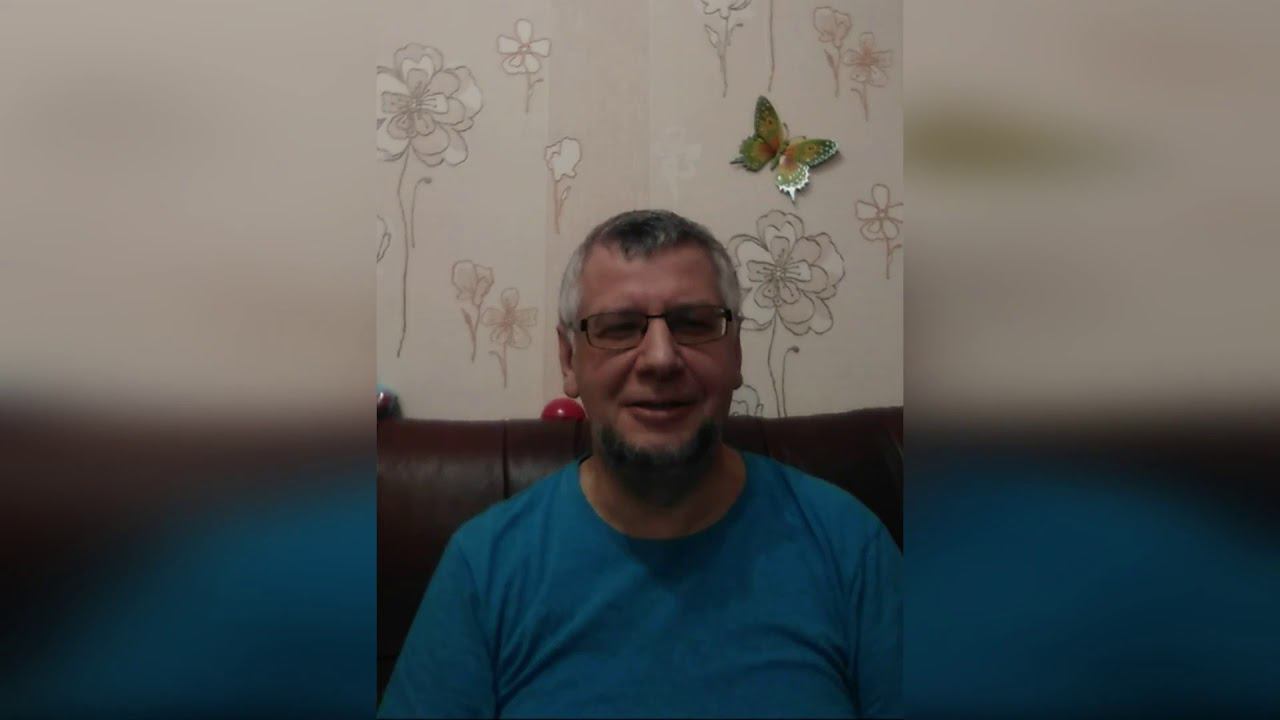 Максим Пулькин_Библионочь-2020_Акция "Почитаем Есенина в Птз"