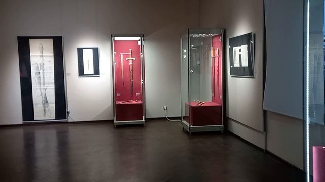 ЕМИИ: Три века белой стали. Златоустовское оружие с 19 по 21 век.