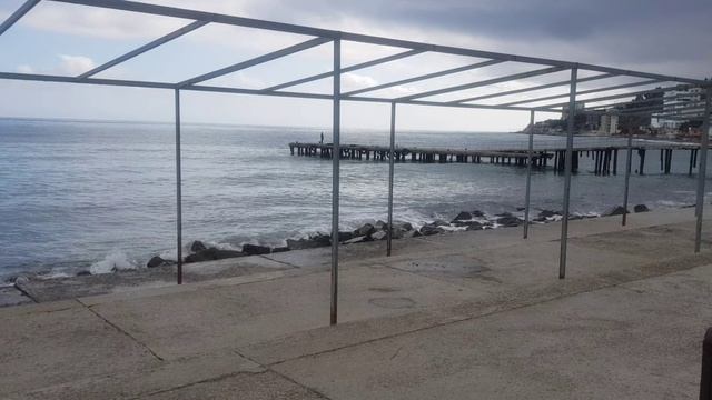 Крым 2021. Зимняя набережная в Алуште
