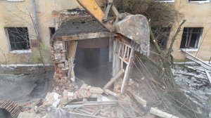 РАЗБОРКА ВЫСОТНЫХ КОНСТРУКЦИЙ ЭКСКАВАТОРОМ ОТ ХСКА
hsk-bild.ru пишите какое видео снять для Вас