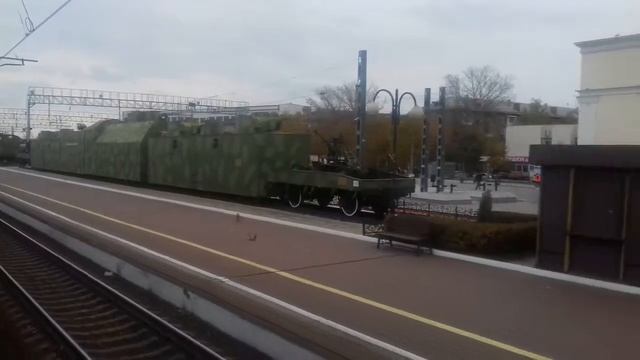 БРОНЕПОЕЗД В ТУЛЕ СТОИТ НА ЗАПАСНОМ ПУТИ