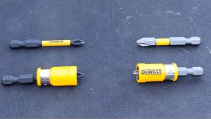 Прикольная бита от Dewalt