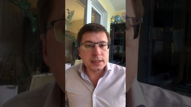 Подарить квартиру родственнику или продать?