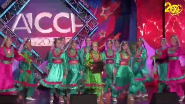 Ведущий Иван Шуваров объявляет концертный номер в Пестрецах!.mp4