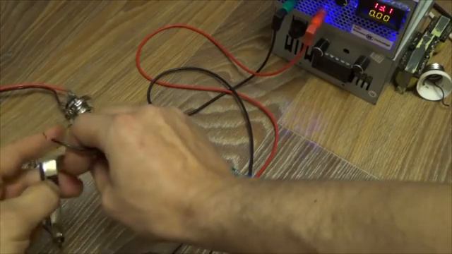 ✔️Простая и эффективная защита блока питания! DIY от короткого замыкания и переп