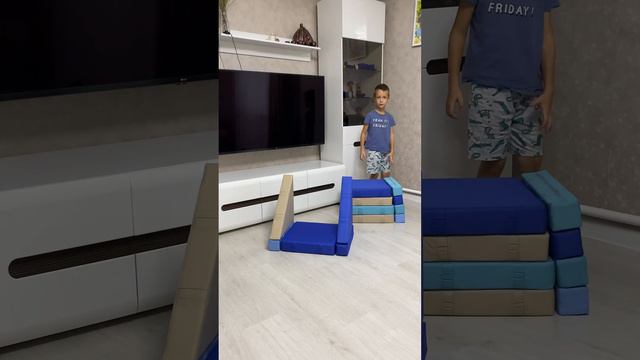 Из набора Новичок строим Кресло наклонное