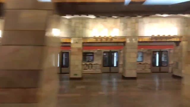 Метро и поезда г. Санкт - Петербурга.