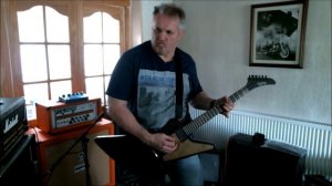 Epiphone Explorer Gothic + EMG 81/85