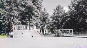 Катаем на самокате на рампах 4 лёгких трюка которых вы должны уметь