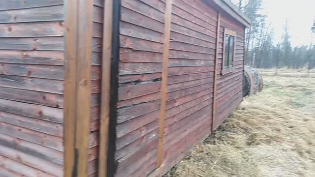 VID_Обзор старого вагончика.mp4