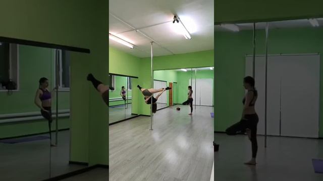 Pole dance. 2021