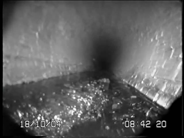 Очистка дна яйцеобразной трубы 1700-1100 мм