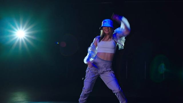 K/DA  - DRUM GO DUM ft. Aluna, Wolftyla, Bekuh BOOM (Official Concept Video - Starring Bailey Sok)