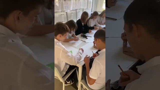 Профессионалитет: визитка гр. 393А