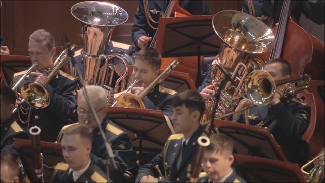 Священная война и вальс