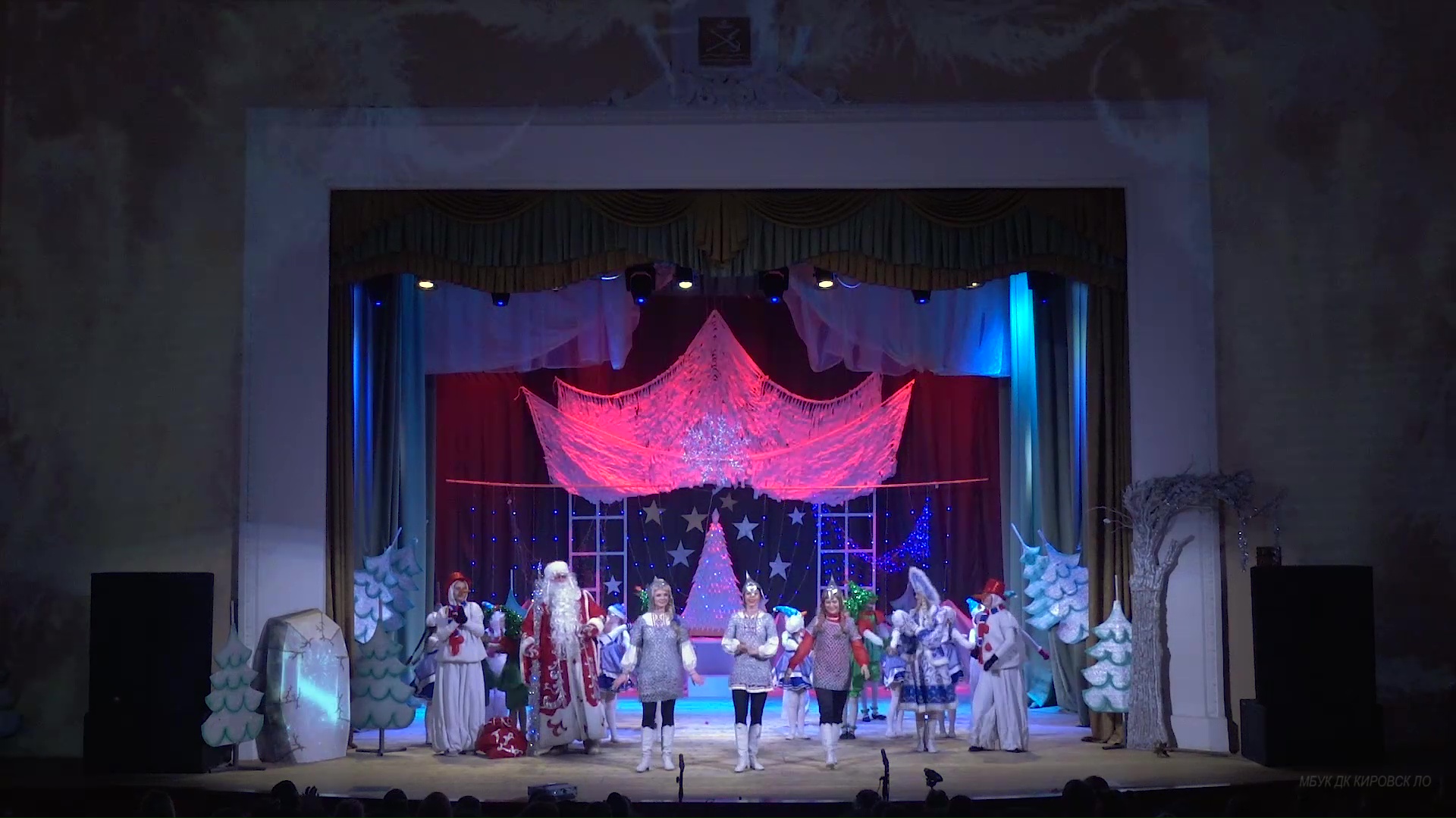 28.12.2019_Новогодняя сказка "Чудеса в Дедоморозовске".