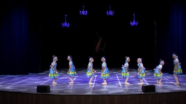 «Русские мотивы», педагог: Дикусар Ясна, школа Ясенево. Фрагмент из отчетного концерта.