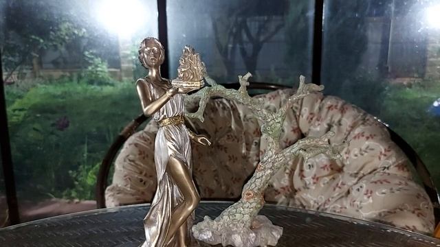 РАЗВЕНЧАЕМ МИФ . часть 3. ИНГА ХОСРОЕВА . ВЕДЬМИНА ИЗБА ?
