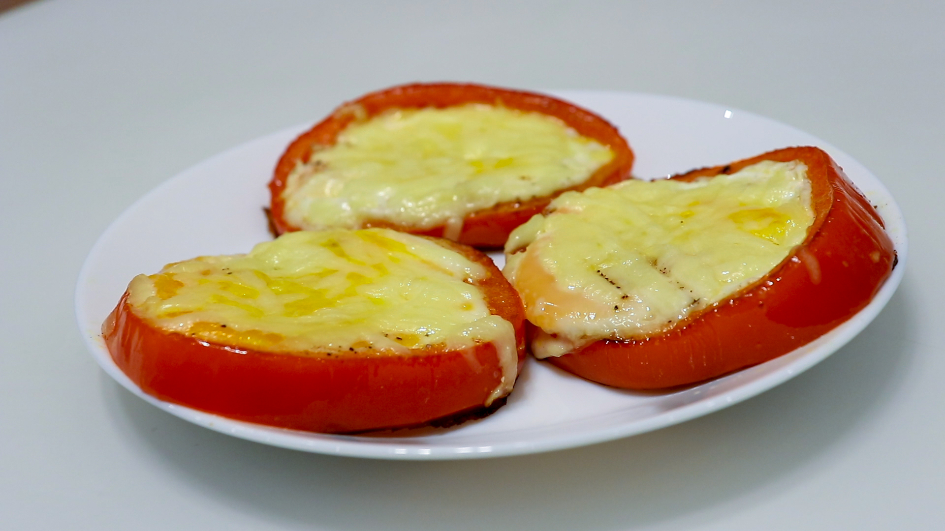 Яйца с сыром и сладким перцем