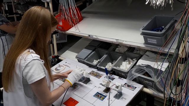 4.1 Установка проводов в коннектор