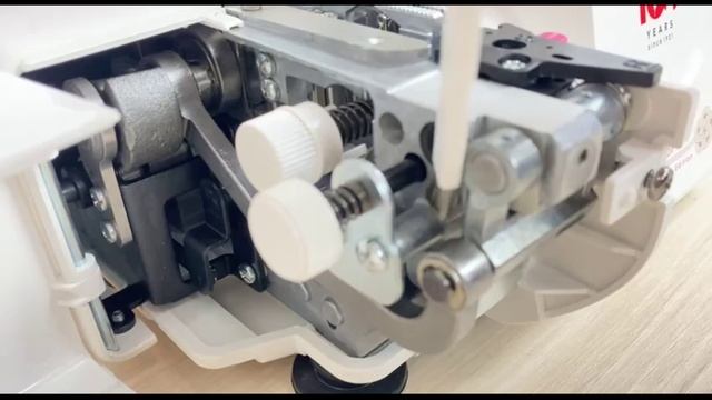 Уход за оверлоком, на примере Janome 793PG