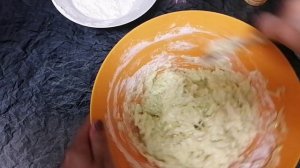 жареные дранники из кабачков