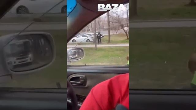 поймали неадеквата