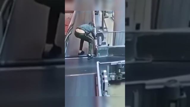 Очень хитрый турист посетил аэропорт Шереметьево