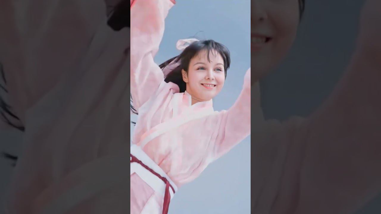 Это я радуюсь 1000 подписчикам❤️