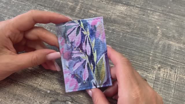 Обложка для проездного и социальной карты, из натуральной кожи, с принтом.