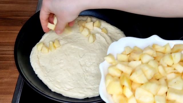 БЫСТРЫЙ ПИРОГ С ЯБЛОКАМИ и ТВОРОГОМ на сковороде без заморочек!