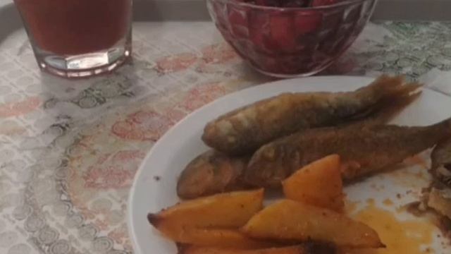 Бюджетный обед туриста в одной из столовых Адлера. 20 апреля 2021-го, 12:36