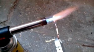 Газовая горелка vs  Медный многожильный провод
