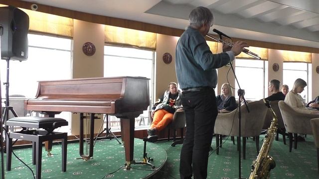 Владимир Попов - флейта и саксофон