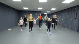 Бачата мамы и дочки. Bachata