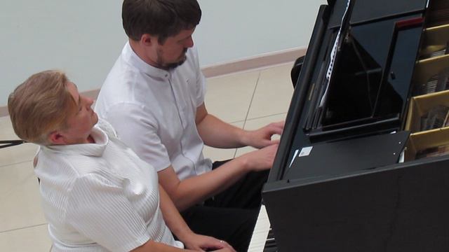 антон асламас. "славянская прелюдия" для фортепиано в четыре руки