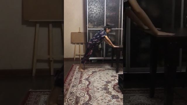 отжимания от стола