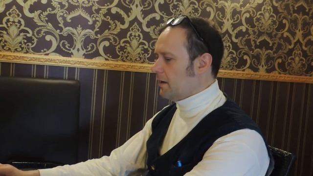 - Нечипорук Иван . Донецкие поэты читают свои стихи