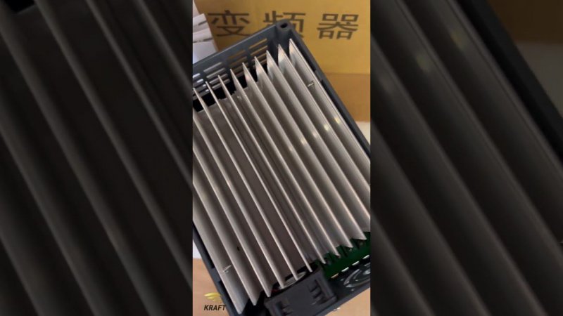 Преобразователь частотный Zentec FL751T1B 0.75кВт 1 х 220 В 4 А для управления вентилятором