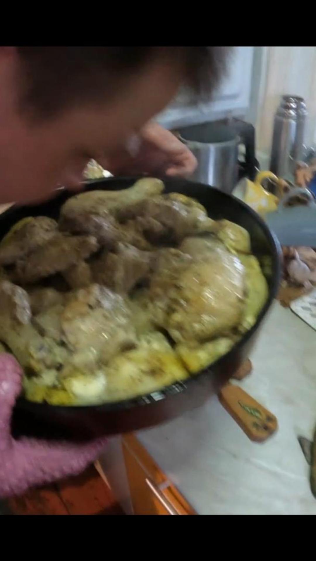 Картошка с курицей запеченная в русской печи